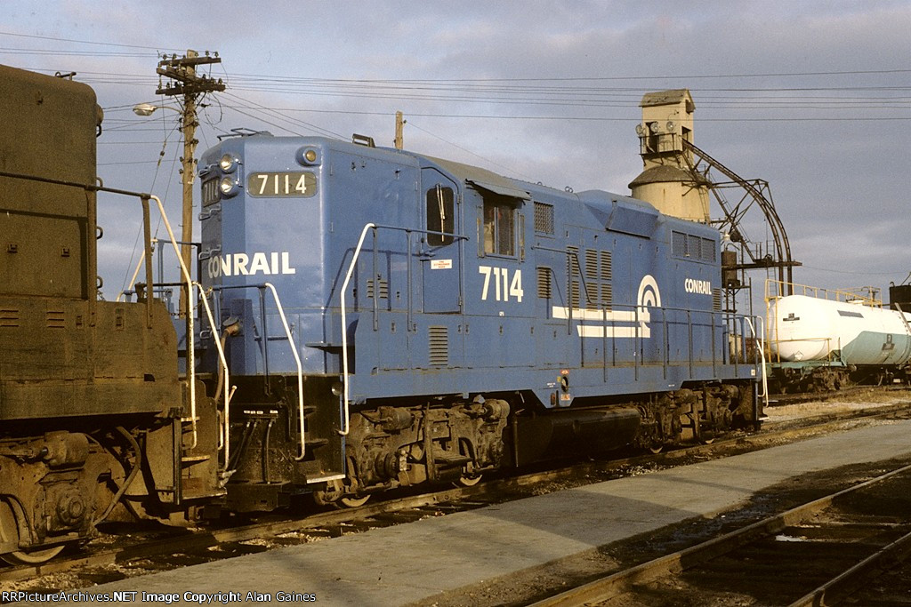 CR GP-9 7114